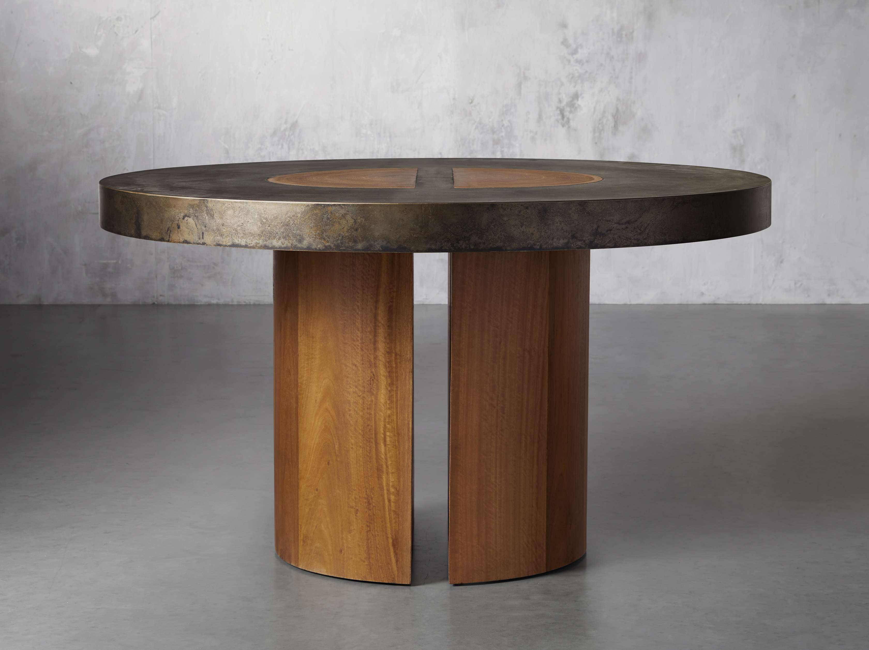Acacius Round Dining Table – Ceenwe